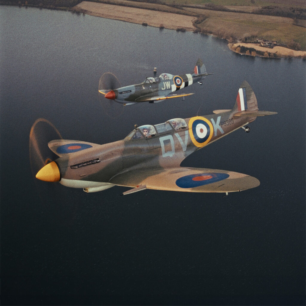 Fly In A Spitfire - Formation And Tailchase Flight Experiences