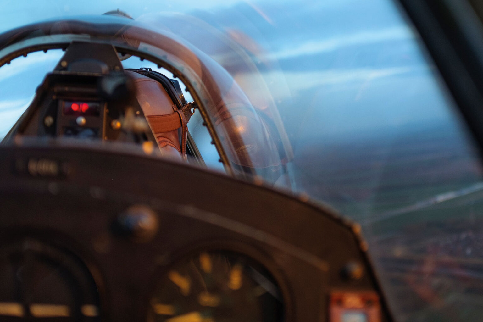 Fly In A Spitfire - Formation And Tailchase Flight Experiences